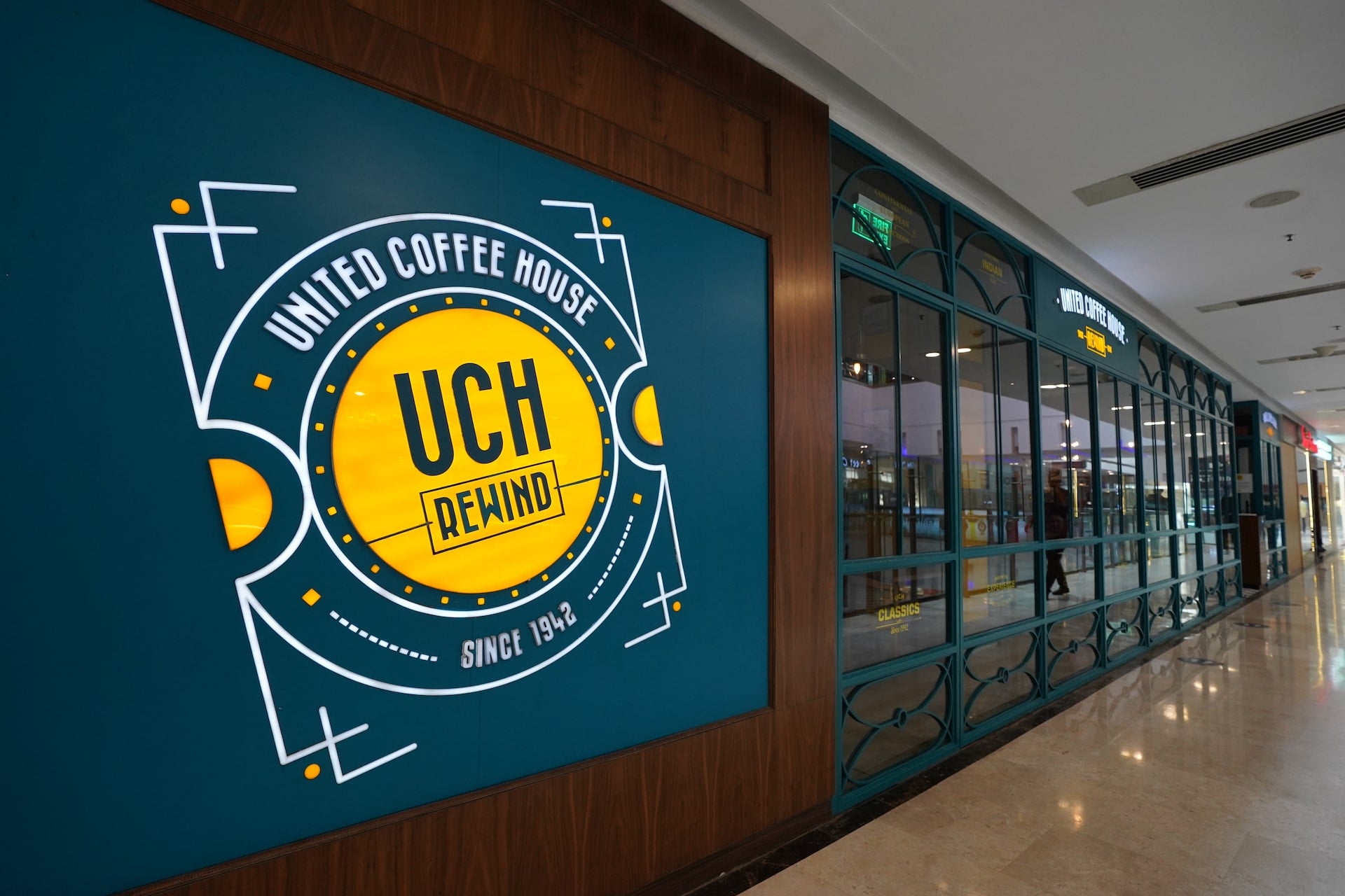 United Coffee House REWIND | DLF Mall of India